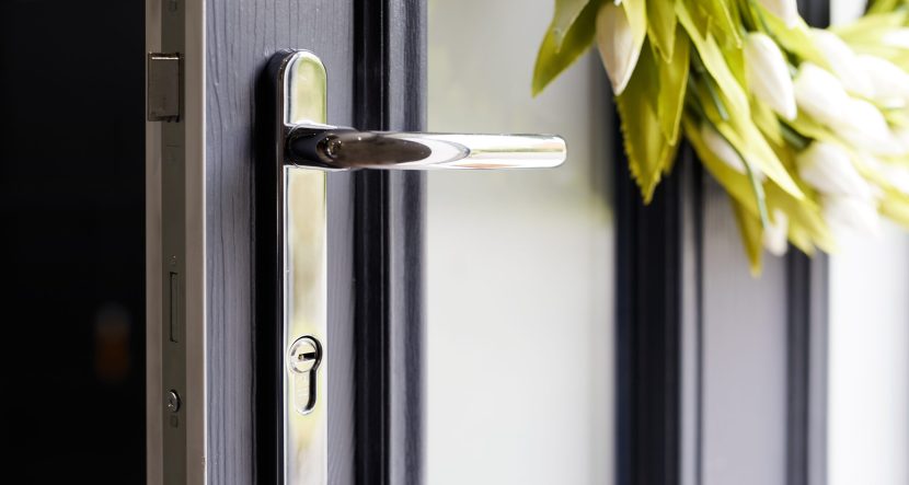 How to Choose the Perfect Door Handle - Omega